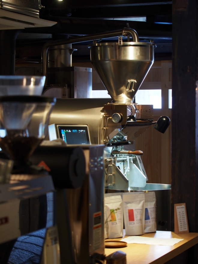 【WEEKENDERS COFFEE】土日営業のロースタリーで - コジータism