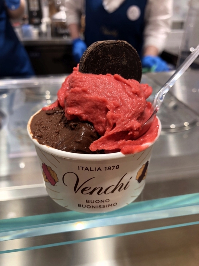 【Venchi(ヴェンキ)】名古屋久屋大通公園でジェラート - コジータism